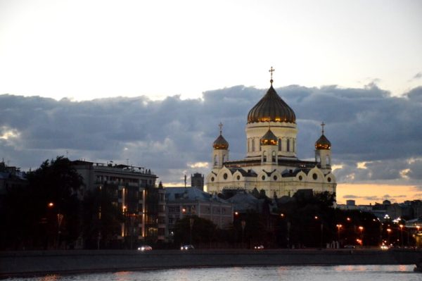 Russian White Nights – Travel Buddies Talk